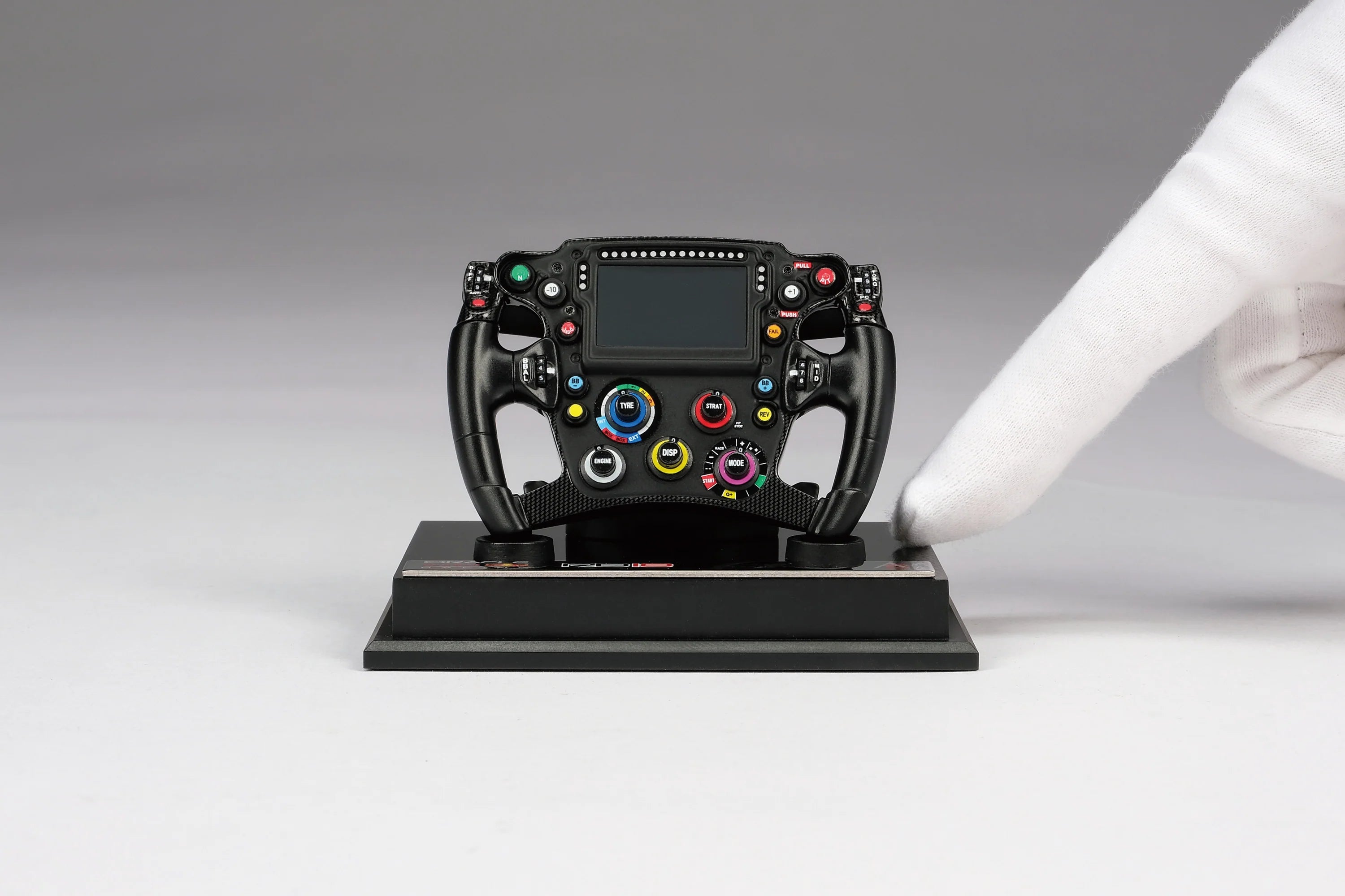 Volante Oracle Red Bull Racing RB18 (2022) 1:4 – FANATICF-ONE